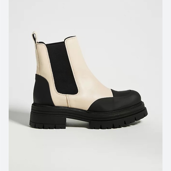 Pilcro | Shoes | Anthropologie Pilcro Stompy Chelsea Boots 39 | Poshmark